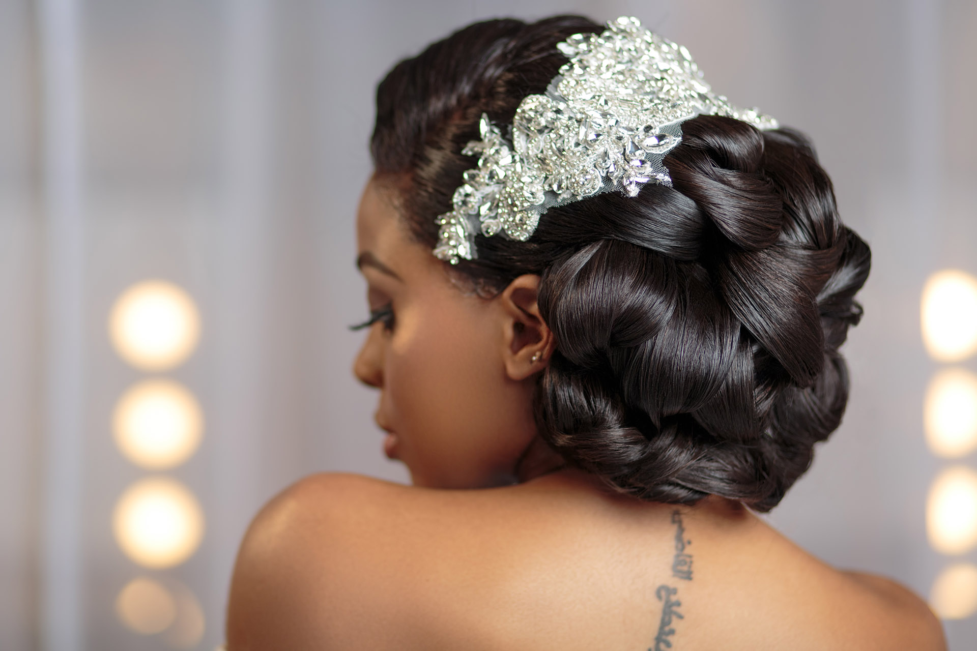 The Chain Updo Masterclass - Charis Israel Academy